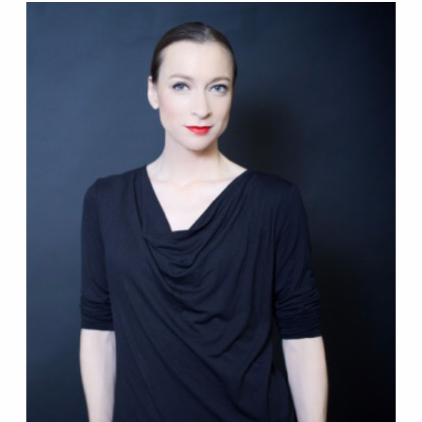 Episode 3: SARAH-LOUISE YOUNG - Dusty's Hideaway | Acast