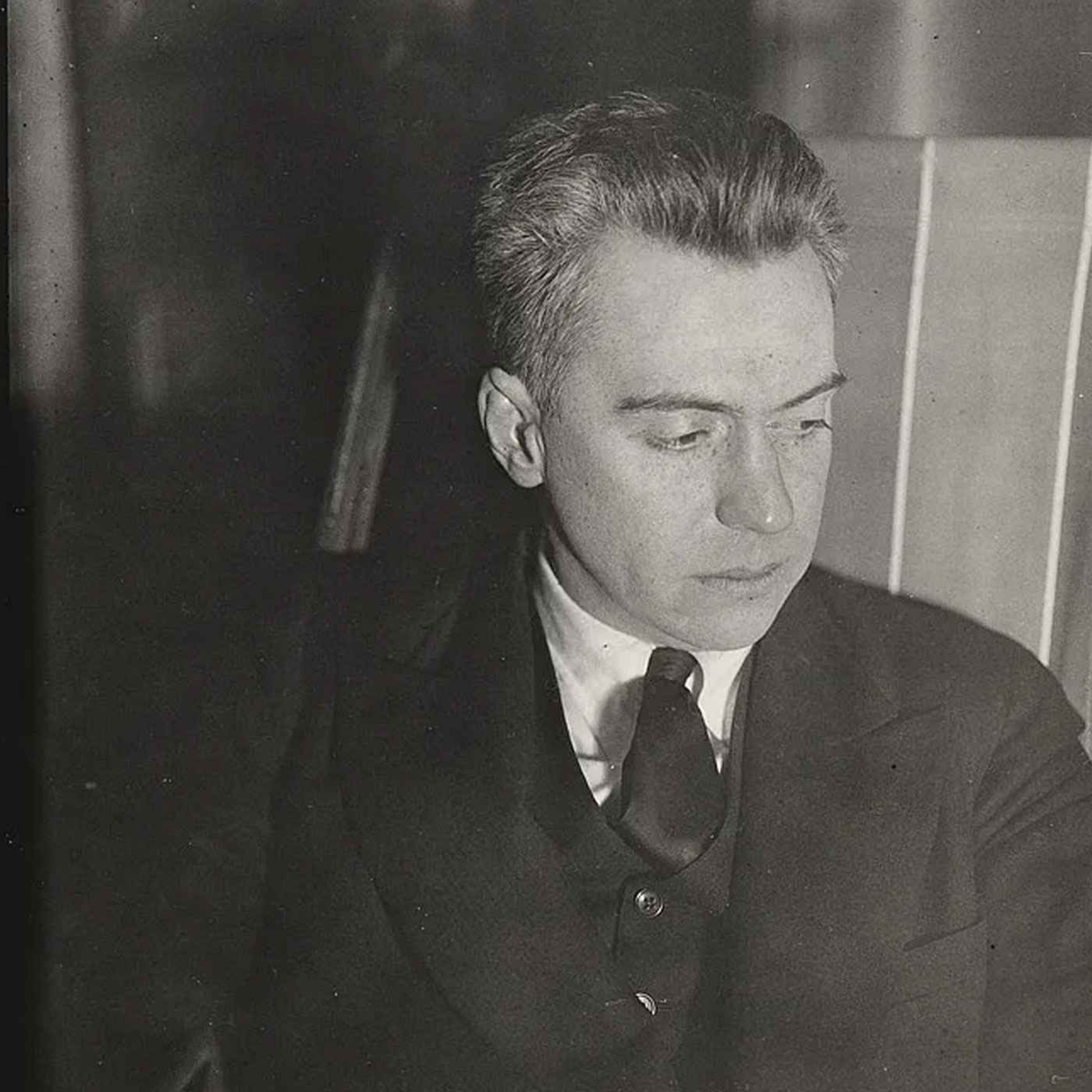 “My Grandmother’s Love Letters” by Hart Crane - Read Me a Poem | Acast